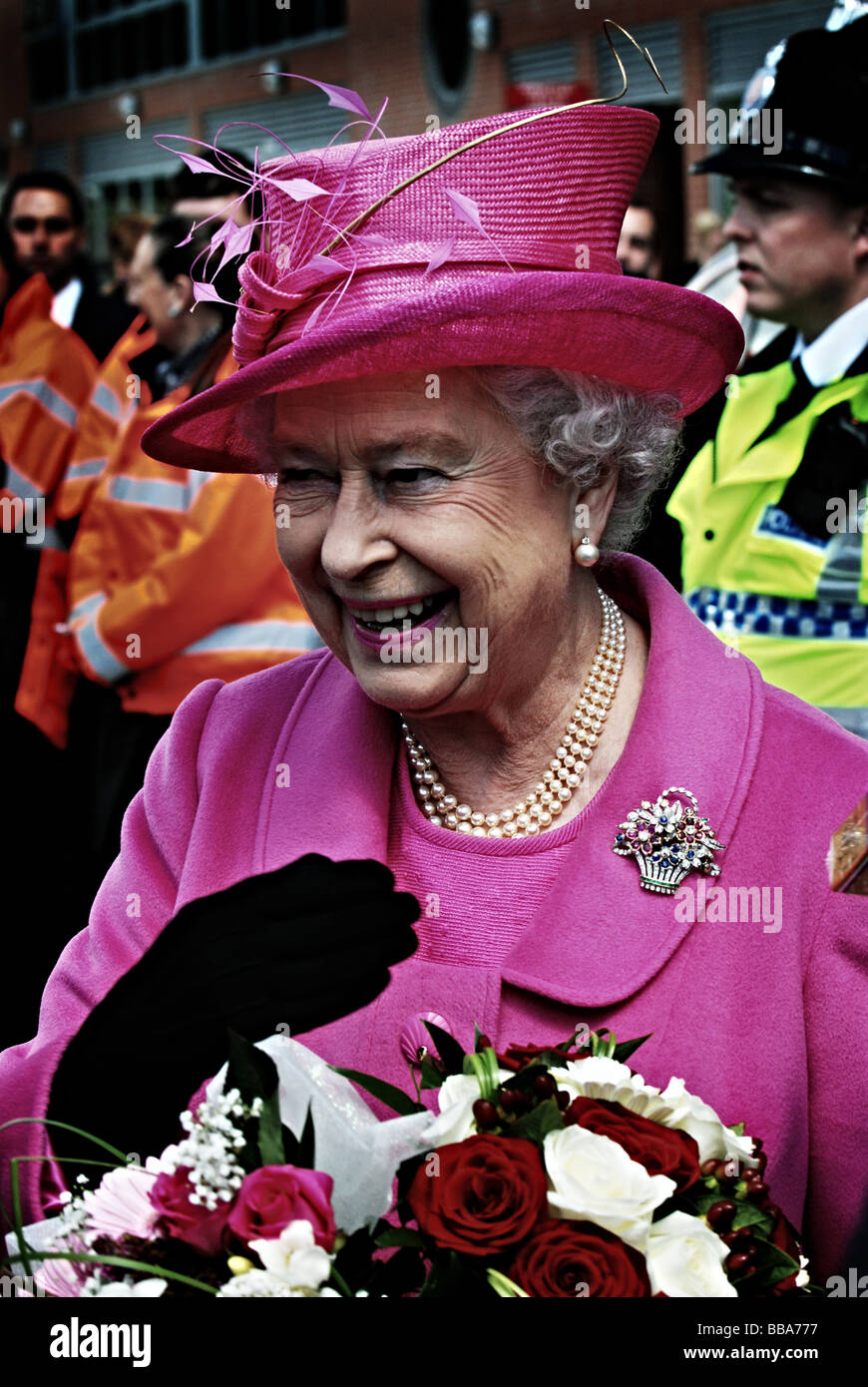 Elizabeth 2nd hi-res stock photography and images - Alamy