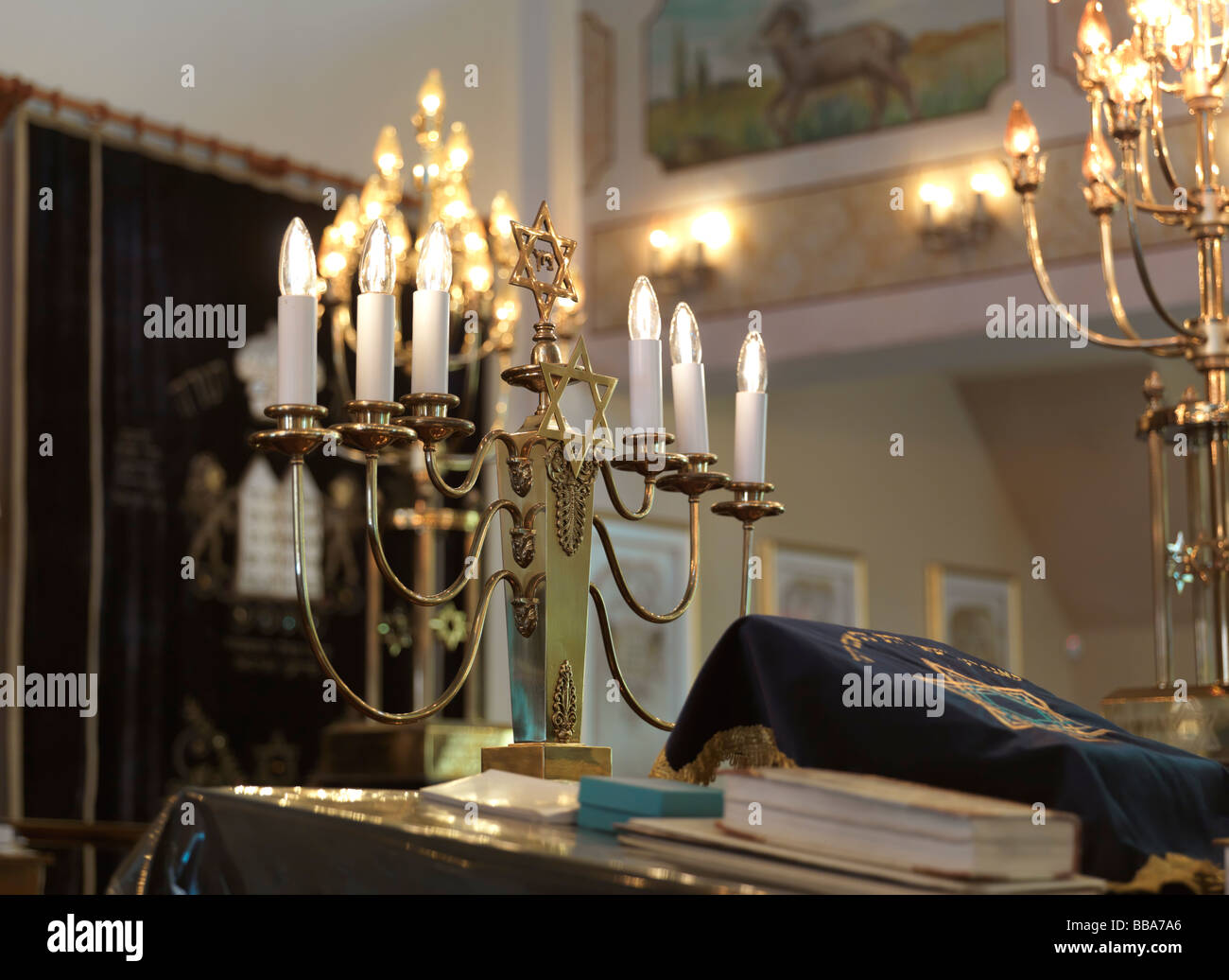 Synagogue interior canada hi-res stock photography and images - Alamy