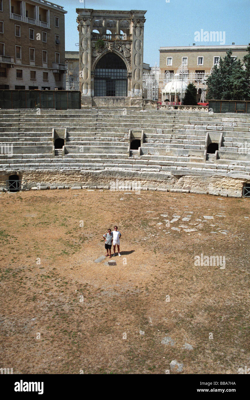 Italian amphitheatre italy hi-res stock photography and images - Alamy