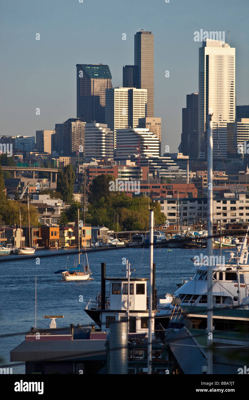 Boats on Lake Union Skyscrapers of downtown Seattle Washington USA ...