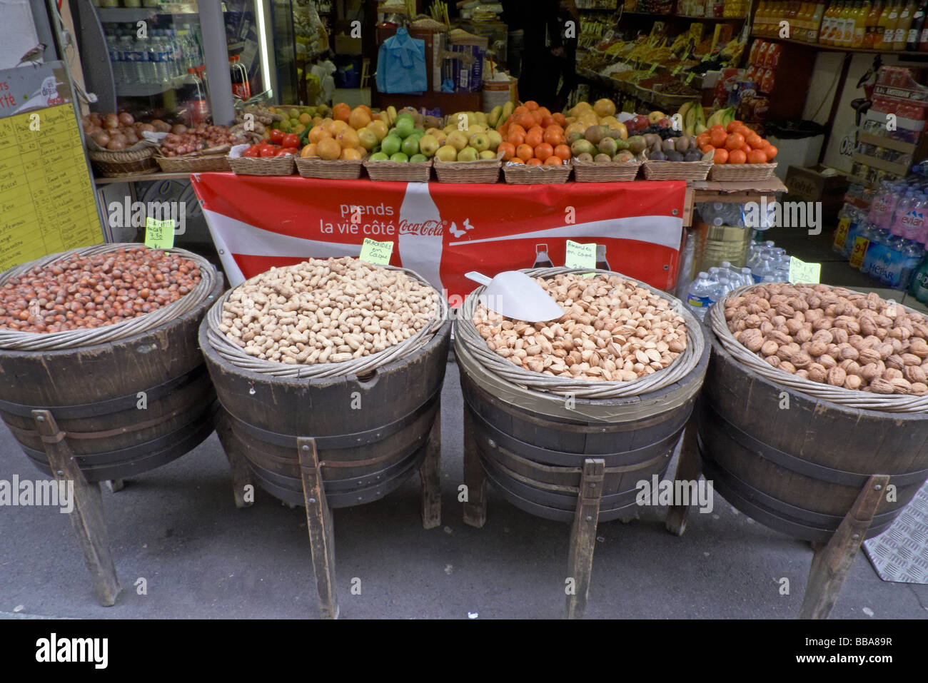 A fruit and nut stall in the Rue Mouffetard in Paris Stock Photo - Alamy