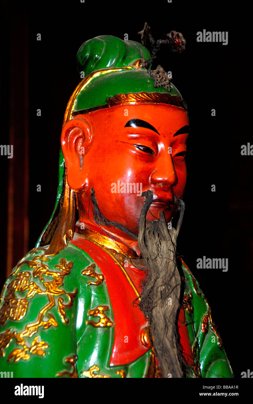 Buddhism, Confucianism, figure with green coat and long beard, Ngoc Son ...