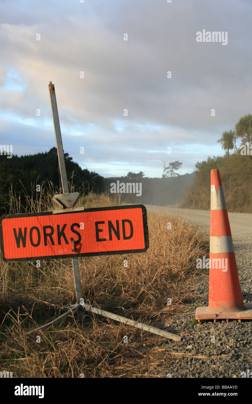 Dusty road sign hi-res stock photography and images - Alamy