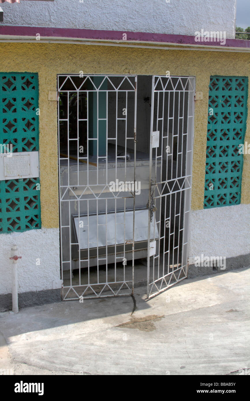 Caged Doors High Resolution Stock Photography and Images - Alamy