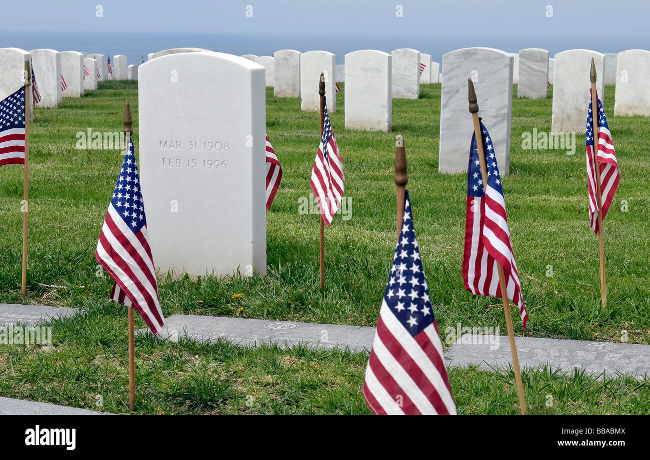 Remembering Their Service - Memorial Day at a National Cemetery Stock ...