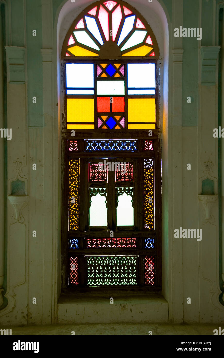 alabaster window, Yemen Stock Photo - Alamy