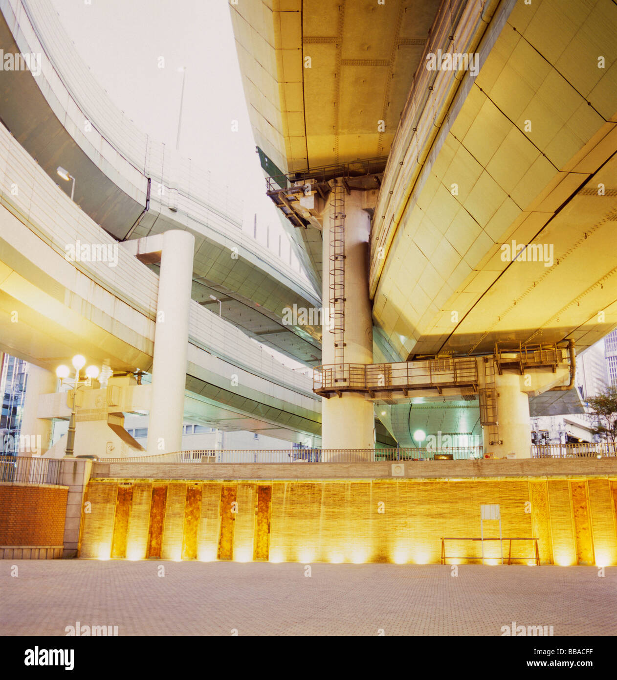 Connection tunnels hi-res stock photography and images - Alamy