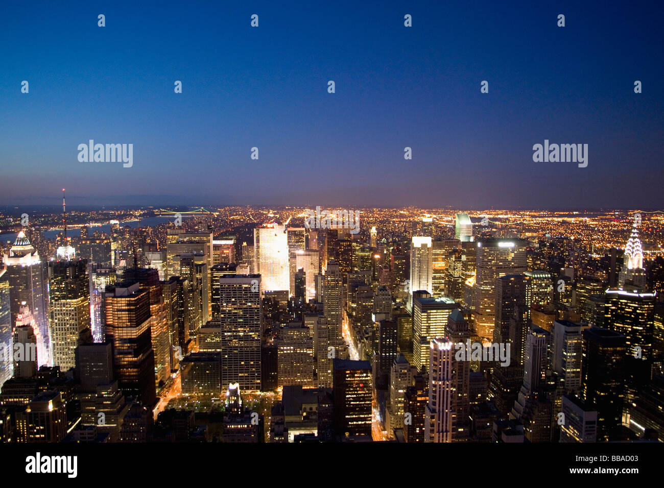 Night over manhattan hi-res stock photography and images - Alamy