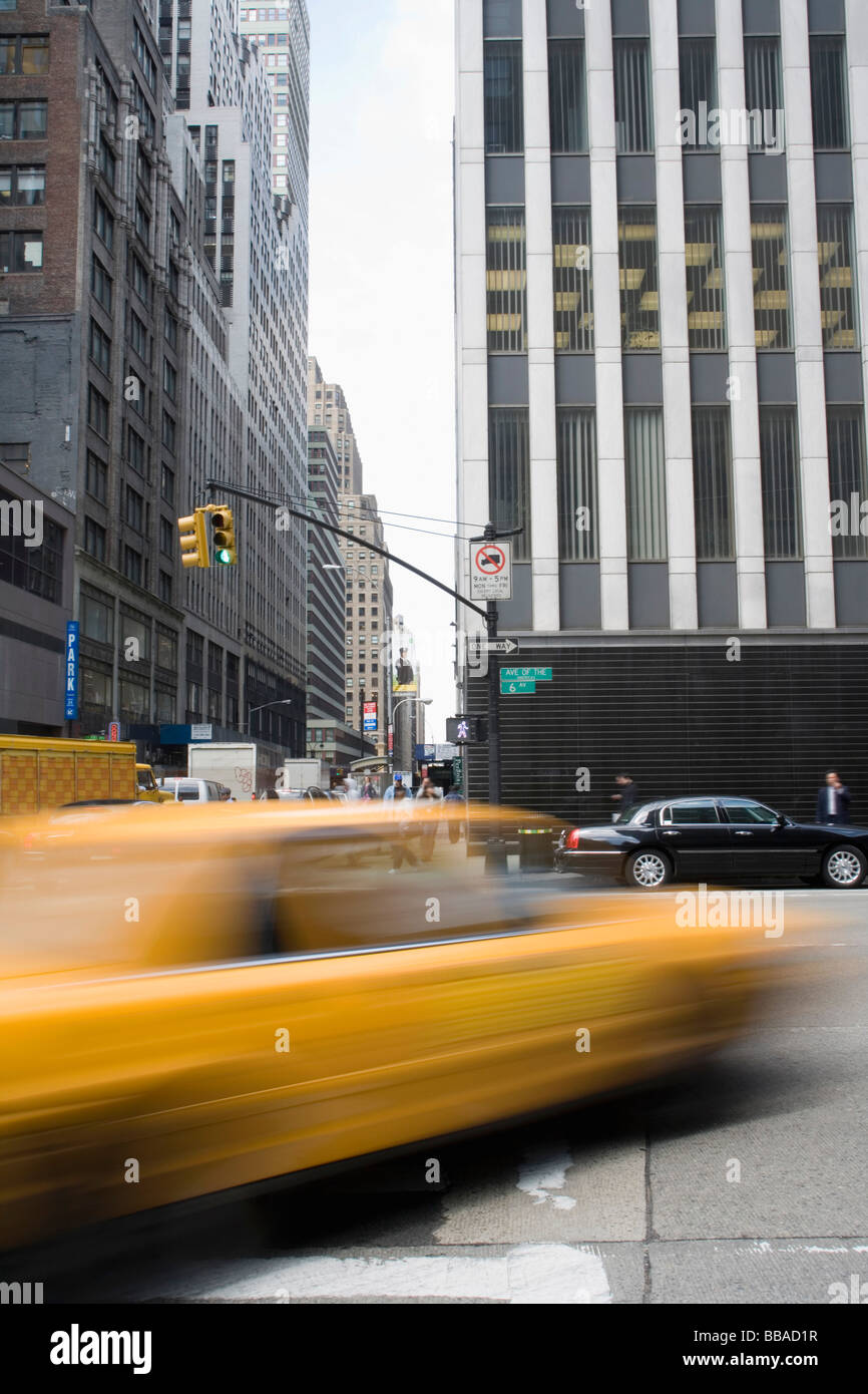Street scene, Manhattan, New York City Stock Photo - Alamy