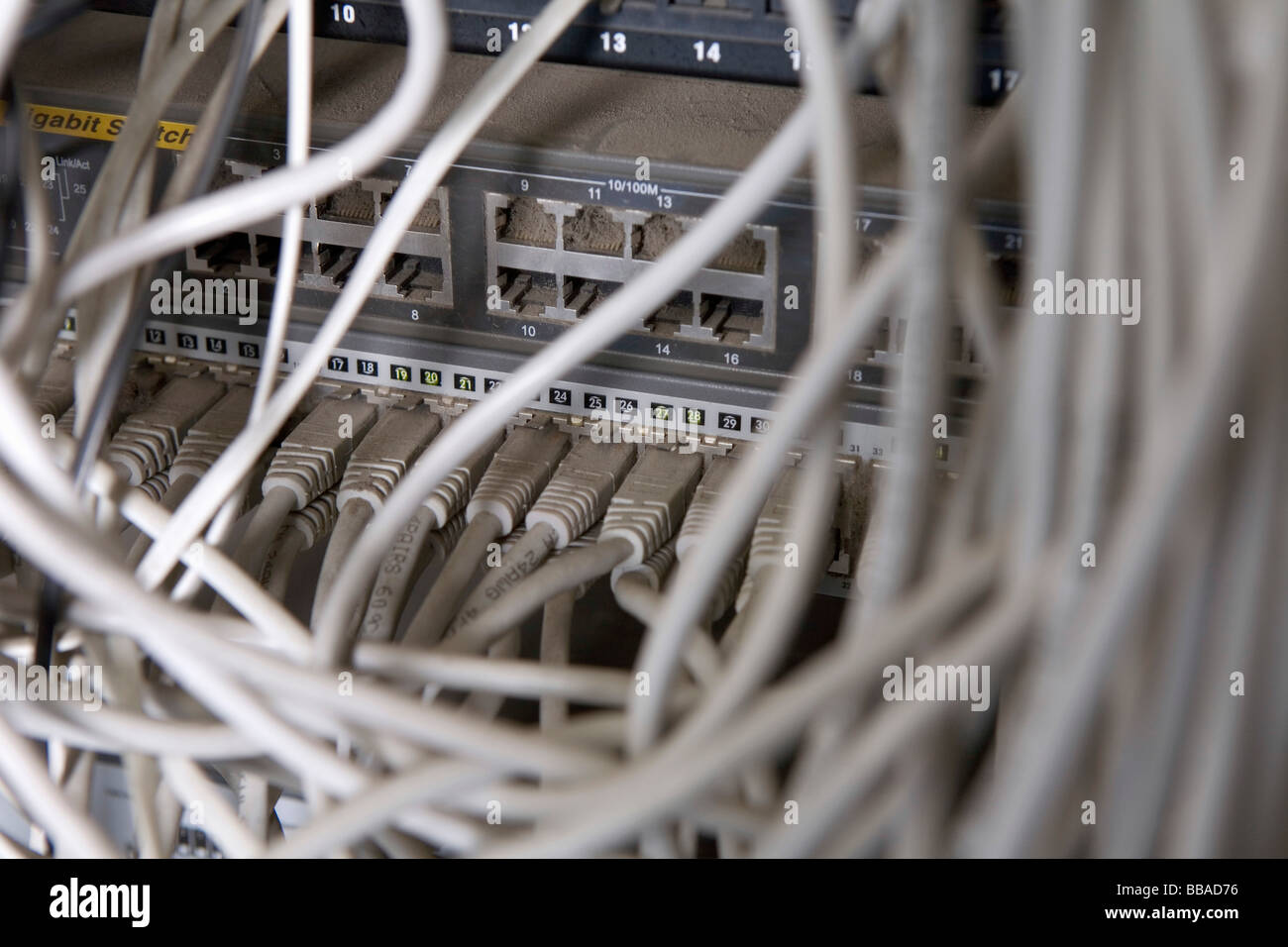 Connected to the server hi-res stock photography and images - Alamy