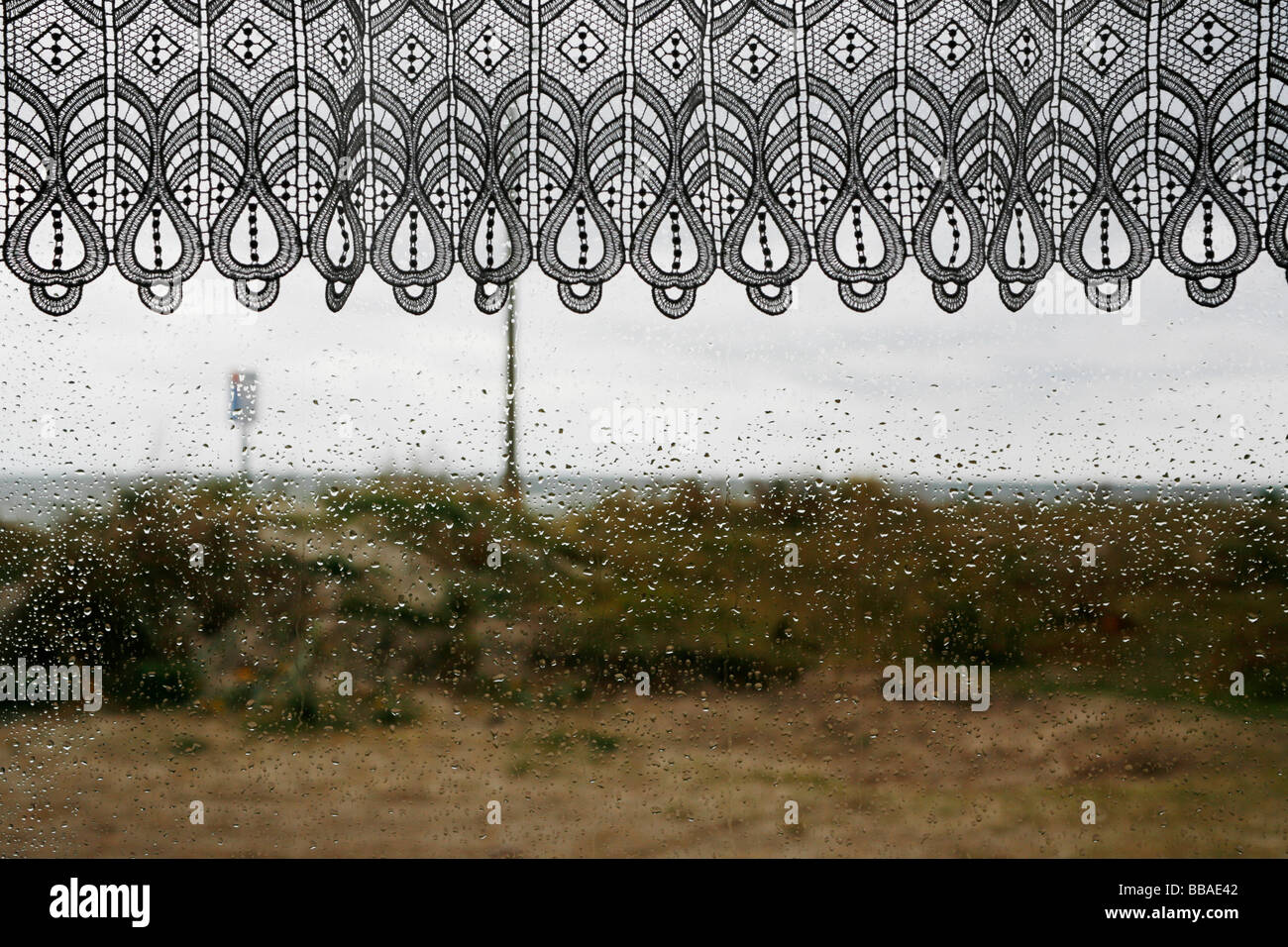 Rain through a window hi-res stock photography and images - Alamy