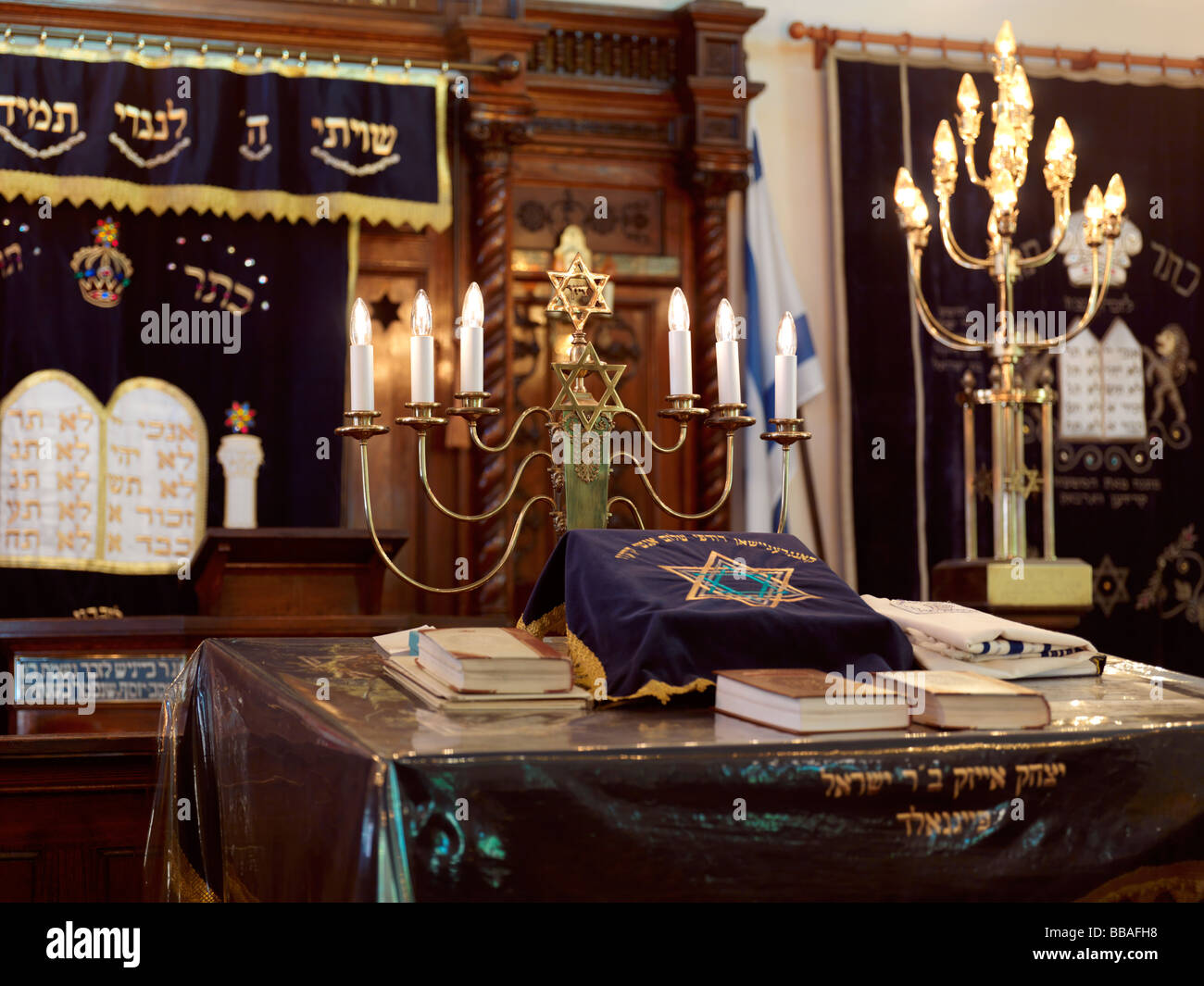 Jewish religious symbolism hi-res stock photography and images - Alamy