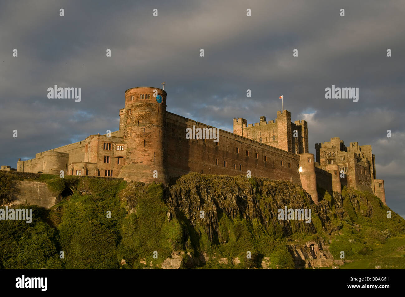 Bamburgh castle castles hi-res stock photography and images - Alamy