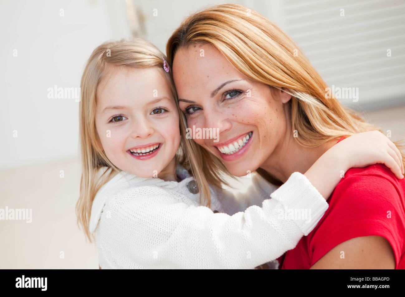 mother and daughter Stock Photo - Alamy