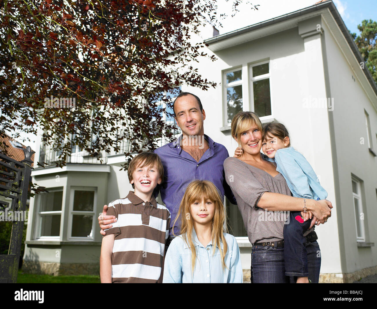 Standing posing two moving hi-res stock photography and images - Alamy