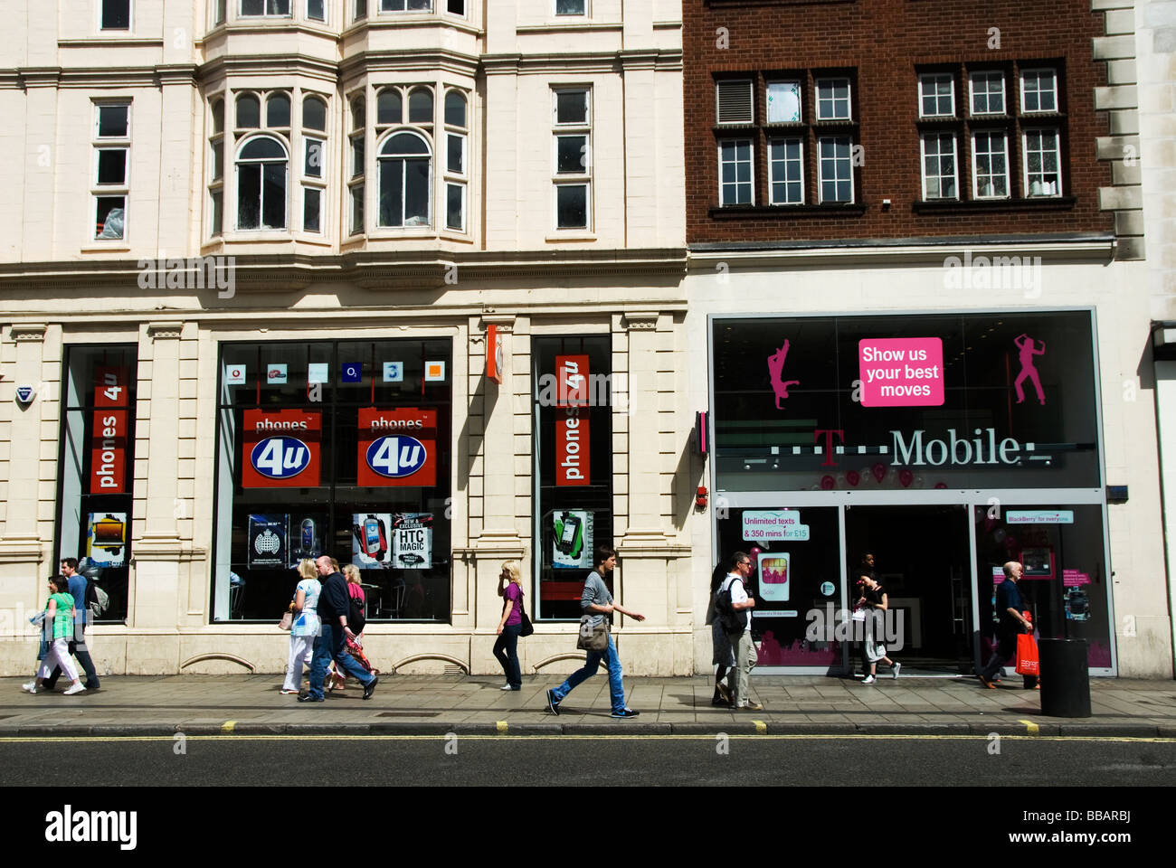 Phone shops hi-res stock photography and images - Alamy
