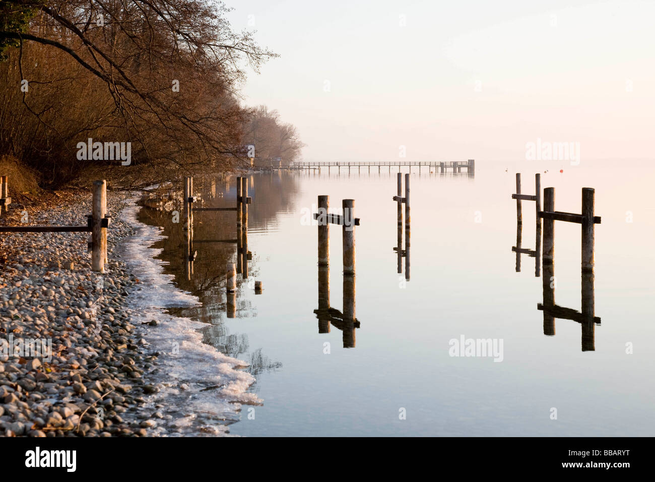 Icy lake hi-res stock photography and images - Alamy