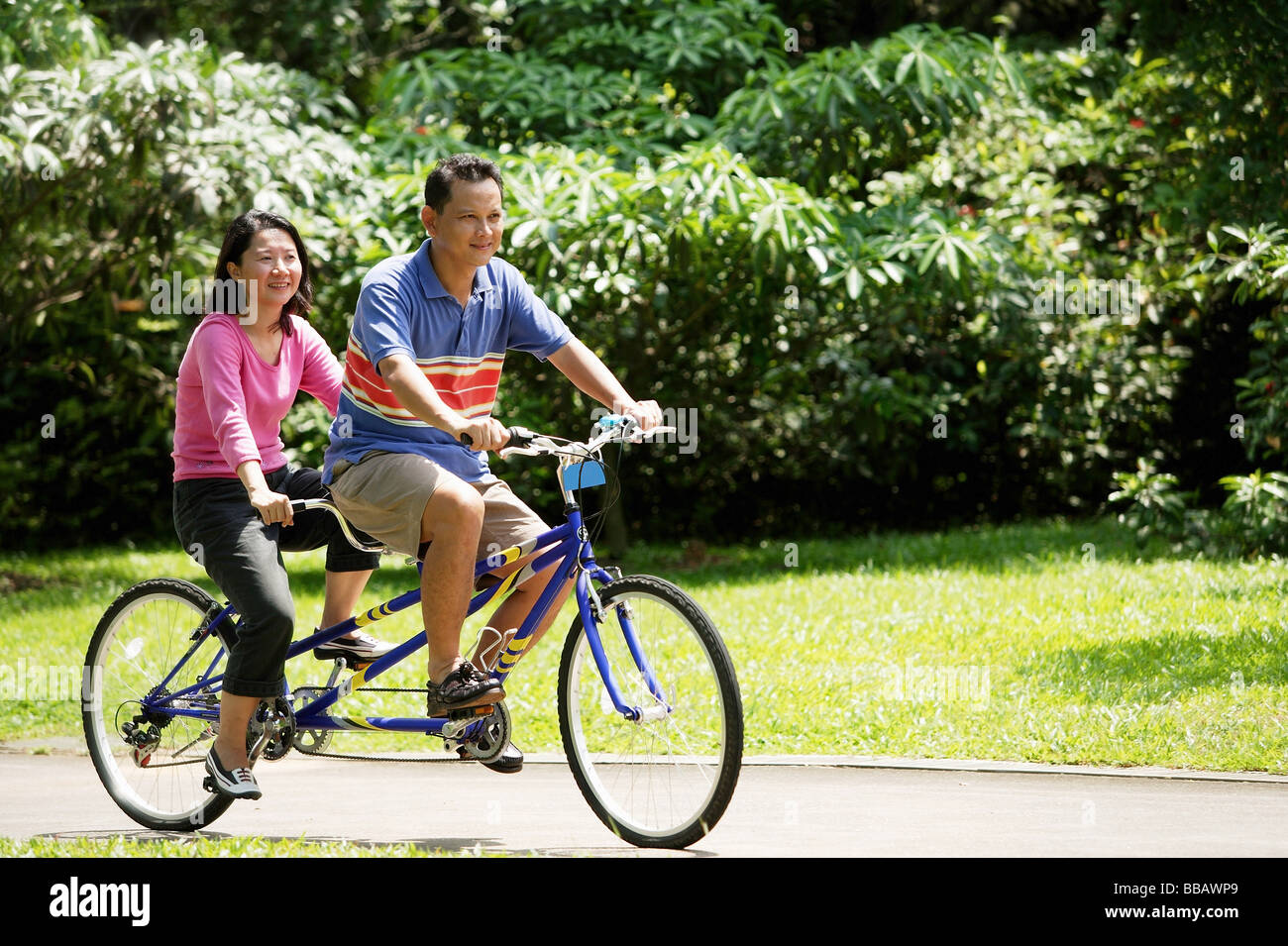 Cycling in tandem hi-res stock photography and images - Alamy