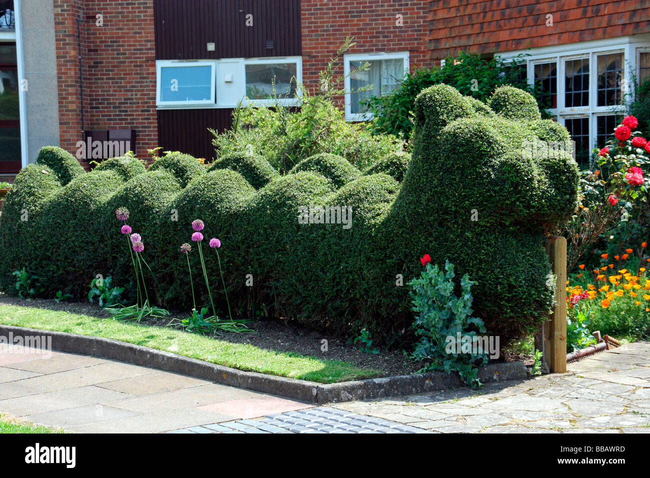 Loch ness monster topiary hi-res stock photography and images - Alamy