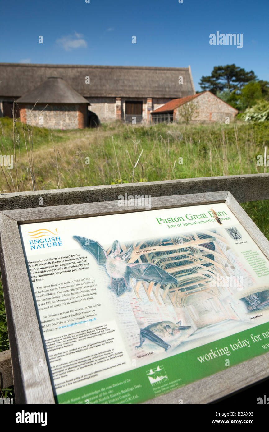 Medieval barn england hi-res stock photography and images - Alamy