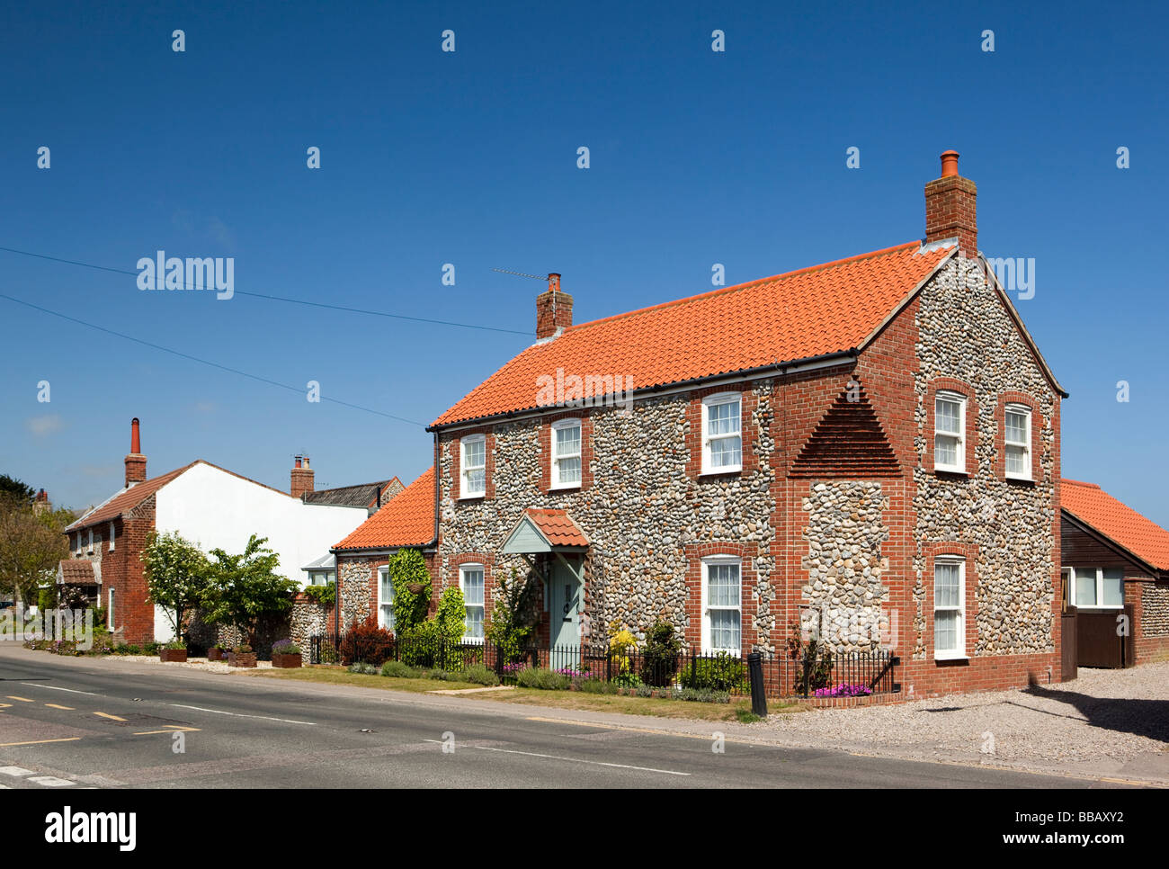 Vernacular architecture uk village hi-res stock photography and images ...