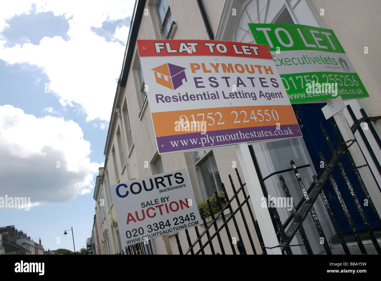 Multiple road signs uk hi-res stock photography and images - Alamy