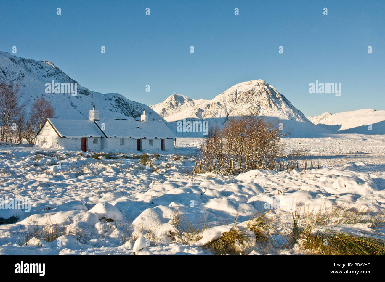 Black rock cottage in glencoe hi-res stock photography and images - Alamy
