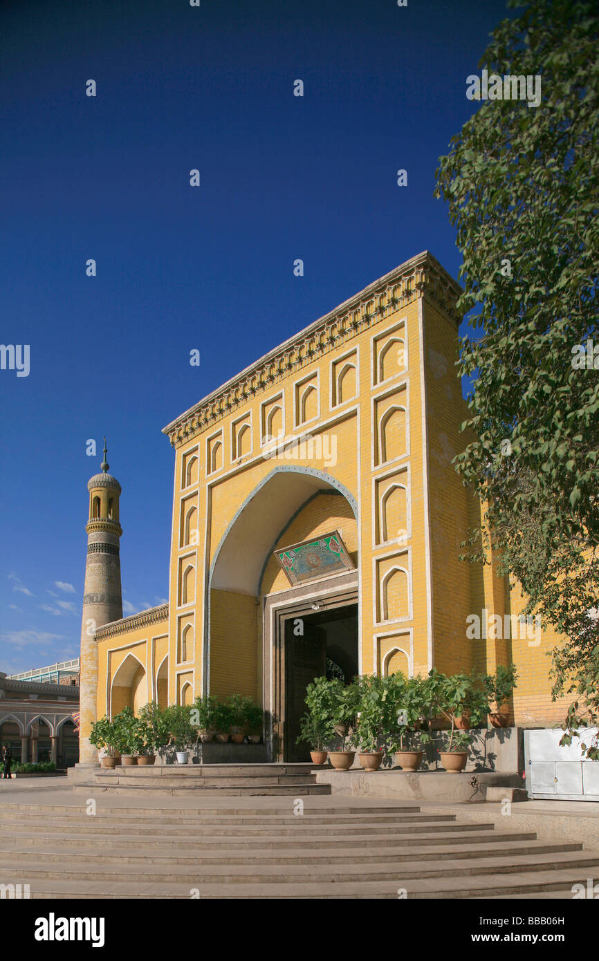 The Id Kah Mosque, Kashgar, Xinjiang Stock Photo - Alamy