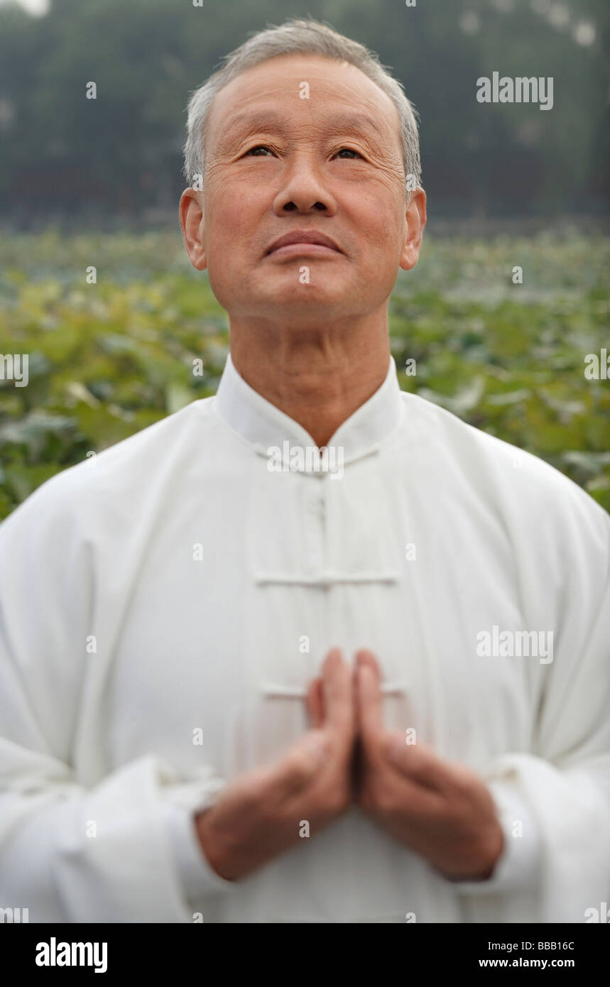 Old chinese man hi-res stock photography and images - Alamy