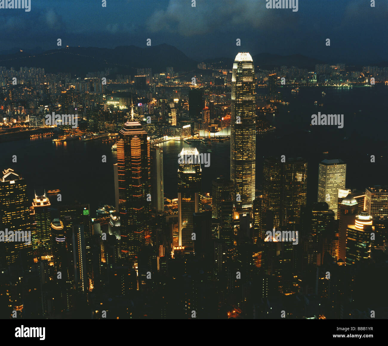 Hong Kong, Night View, Central, Victoria harbour and Kowloon, view from the Peak Stock Photo - Alamy
