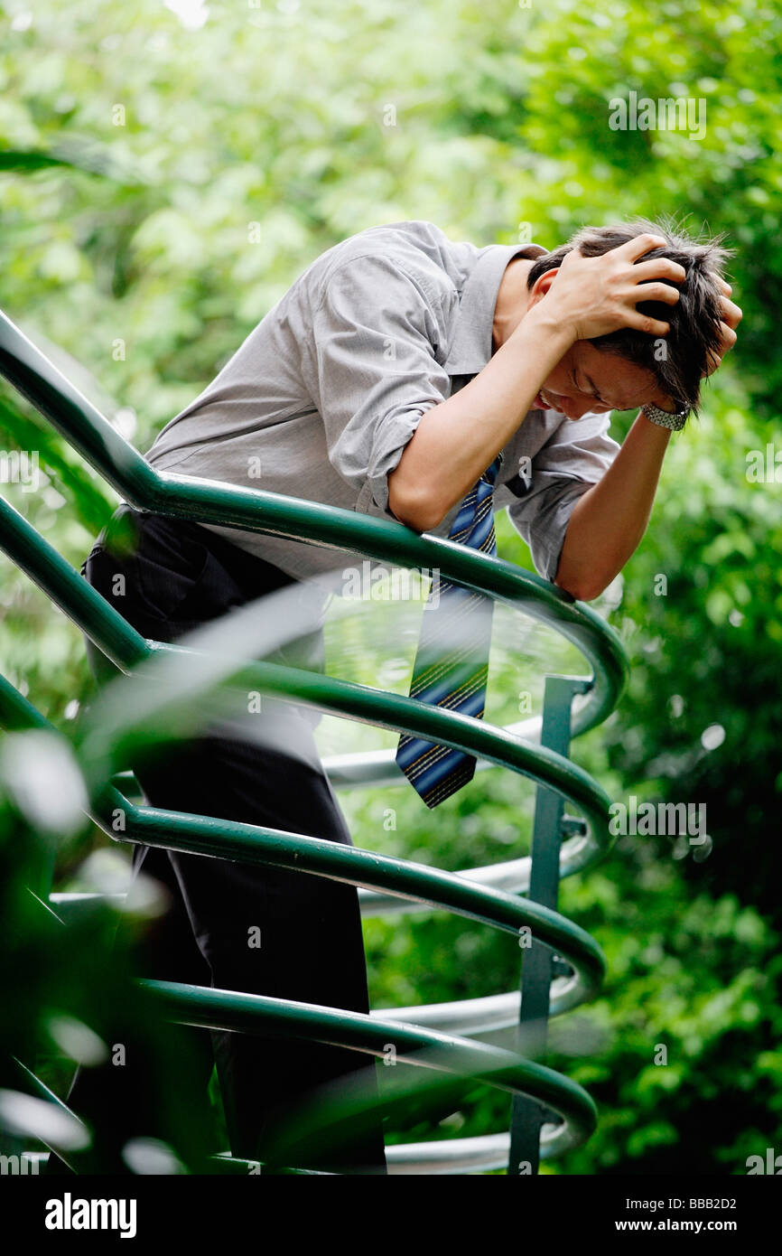 Man looking defeated hi-res stock photography and images - Alamy