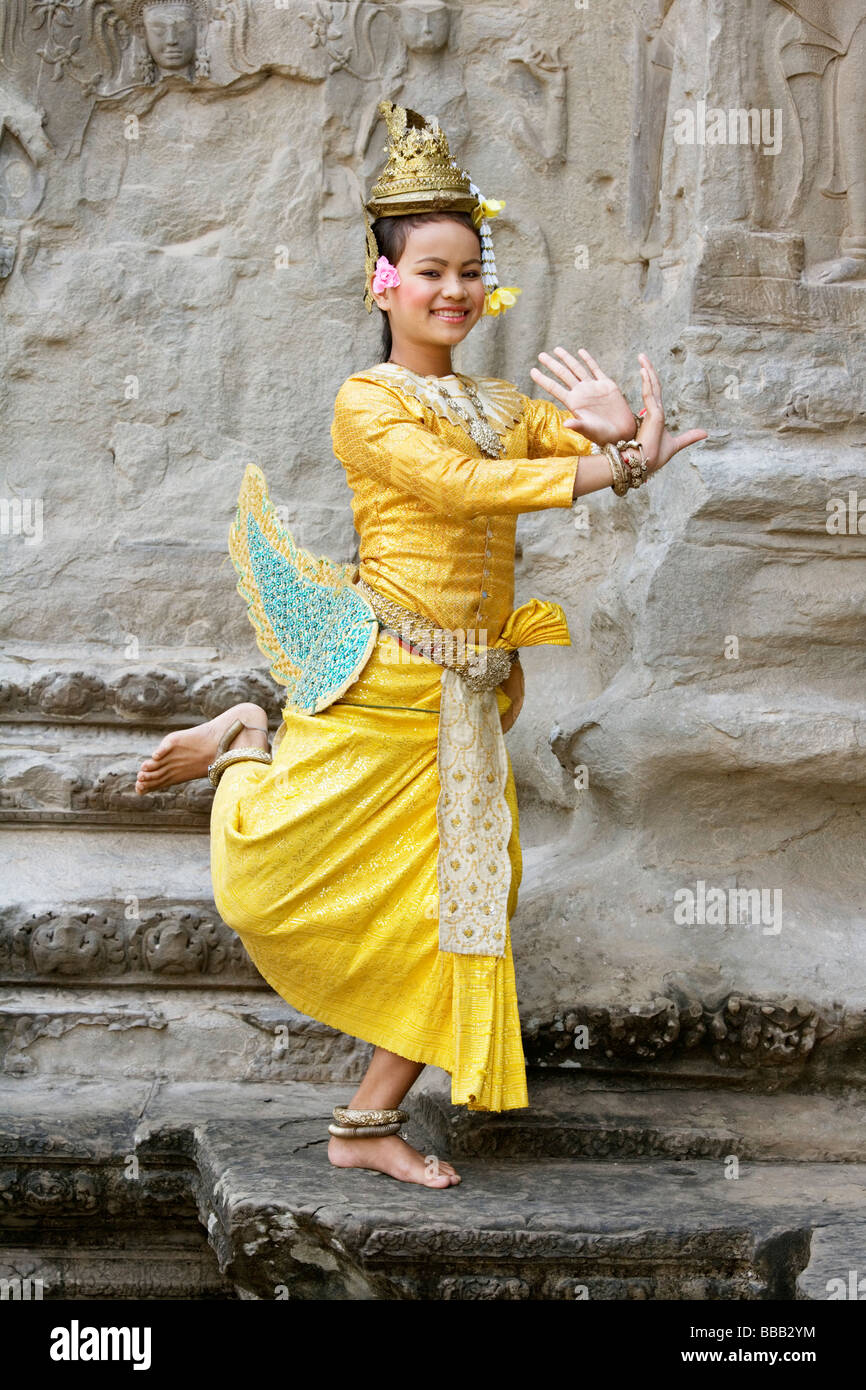 Cambodian hi-res stock photography and images - Alamy