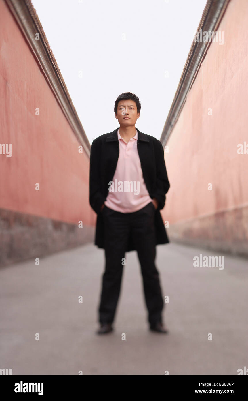 Straight stands hi-res stock photography and images - Alamy