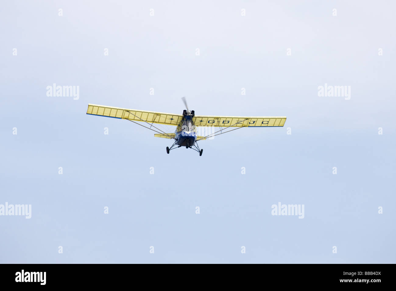 Thruster T600N-450 Sprint G-BZJC microlight aircraft on final approach ...