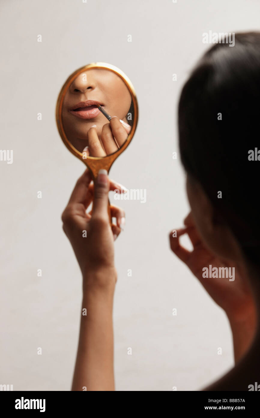 Hand mirror black hi-res stock photography and images - Alamy