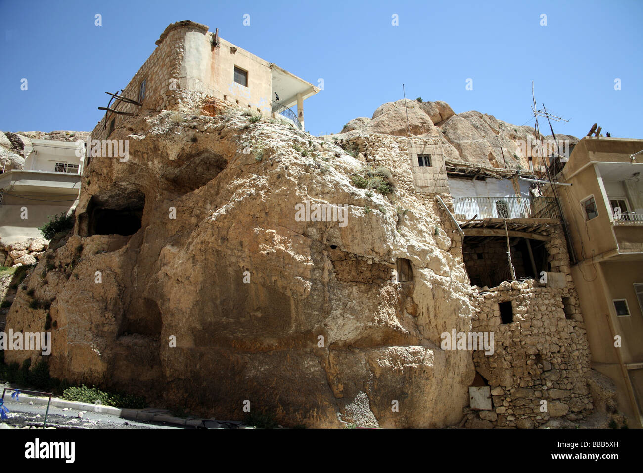 Houses Built Into Cliff Stock Photos & Houses Built Into Cliff Stock ...