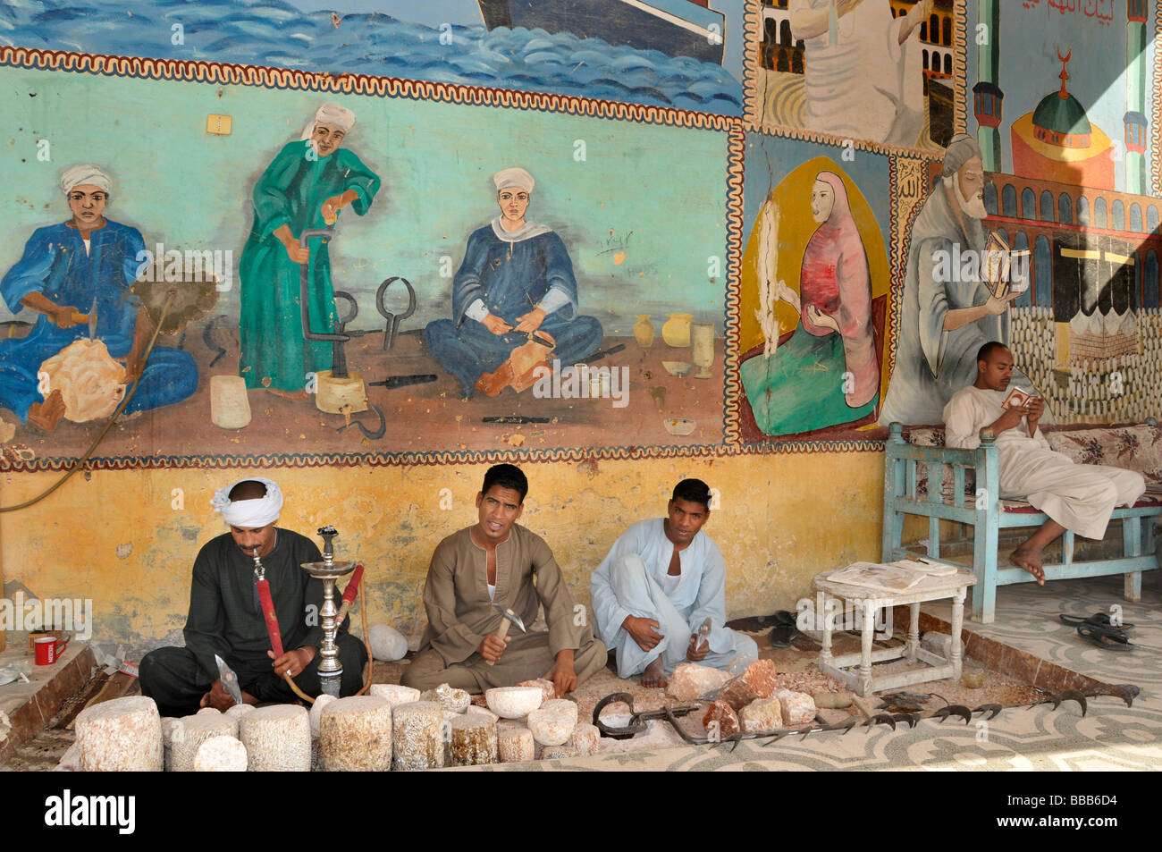 Egyptian wall painting hi-res stock photography and images - Alamy