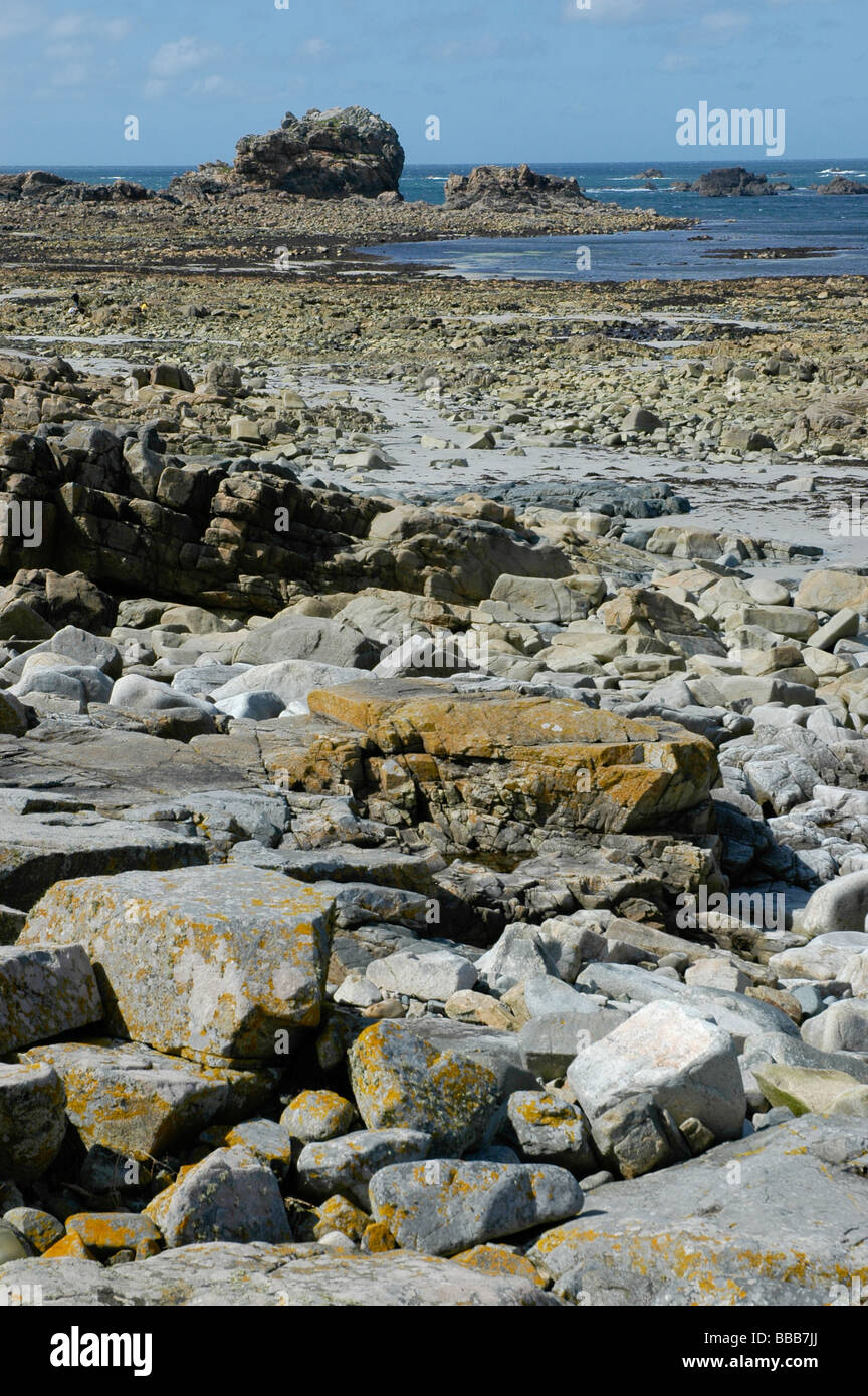 Coloured rocks hi-res stock photography and images - Alamy