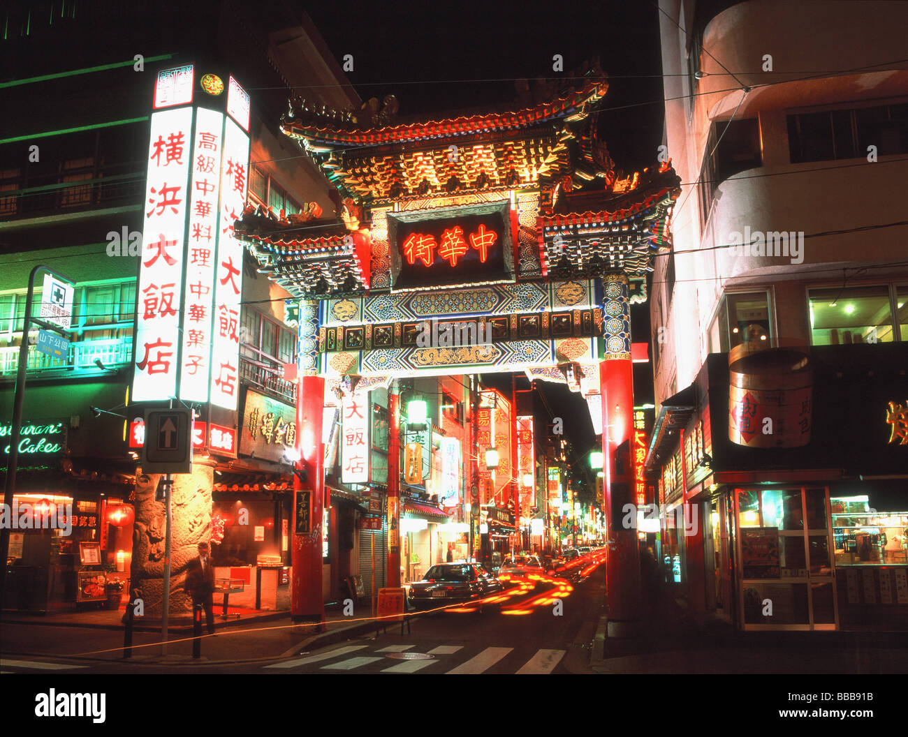 Japan, Yokohama, Gate at entrance to Japan's largest Chinatown Stock ...