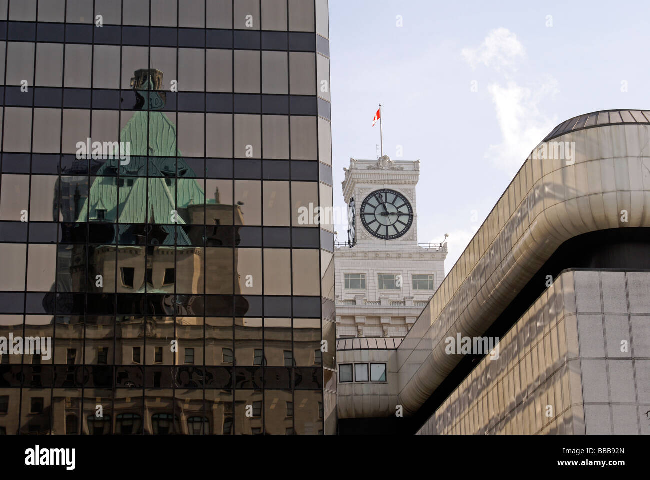 Vancouver block neon clock hi-res stock photography and images - Alamy