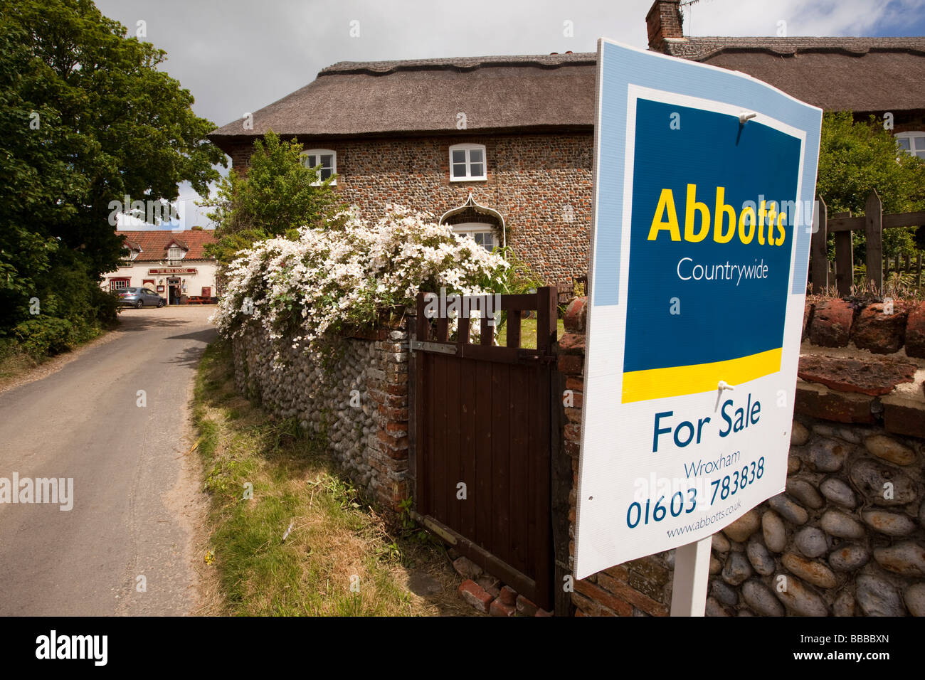 Pub inn happisburgh hi-res stock photography and images - Alamy