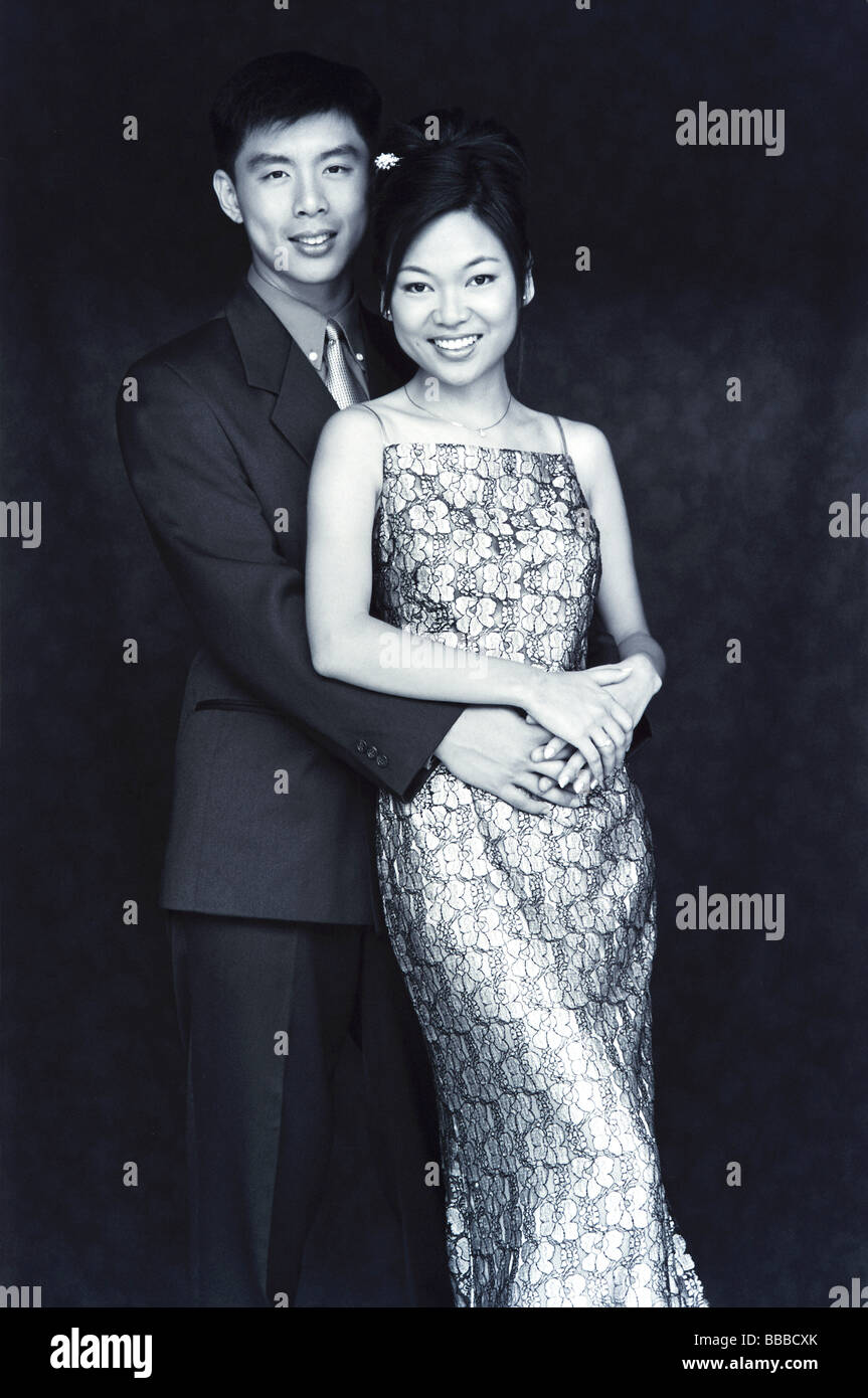 Couple dressed in formal hi-res stock photography and images - Alamy