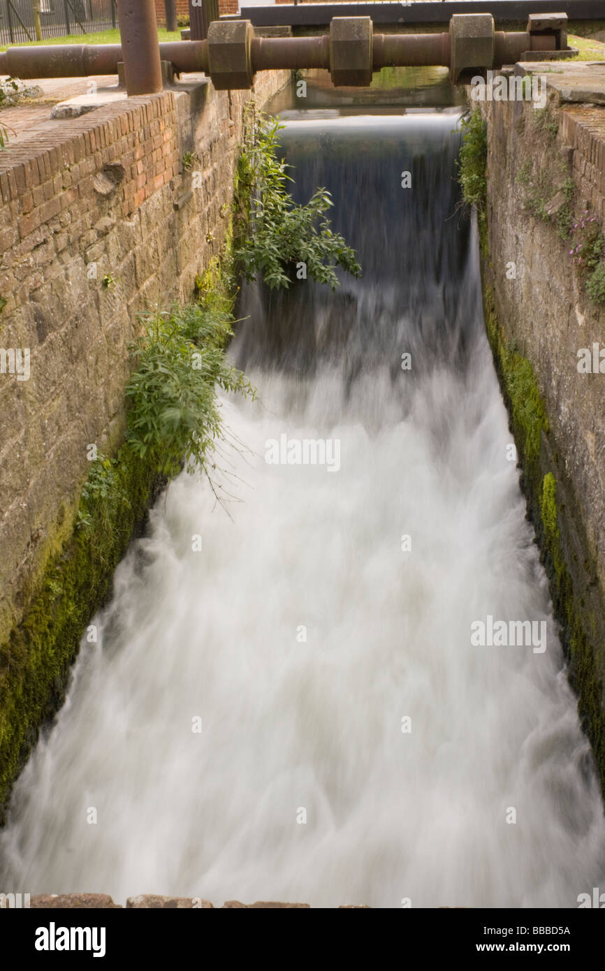 Water mill crossing hi-res stock photography and images - Alamy