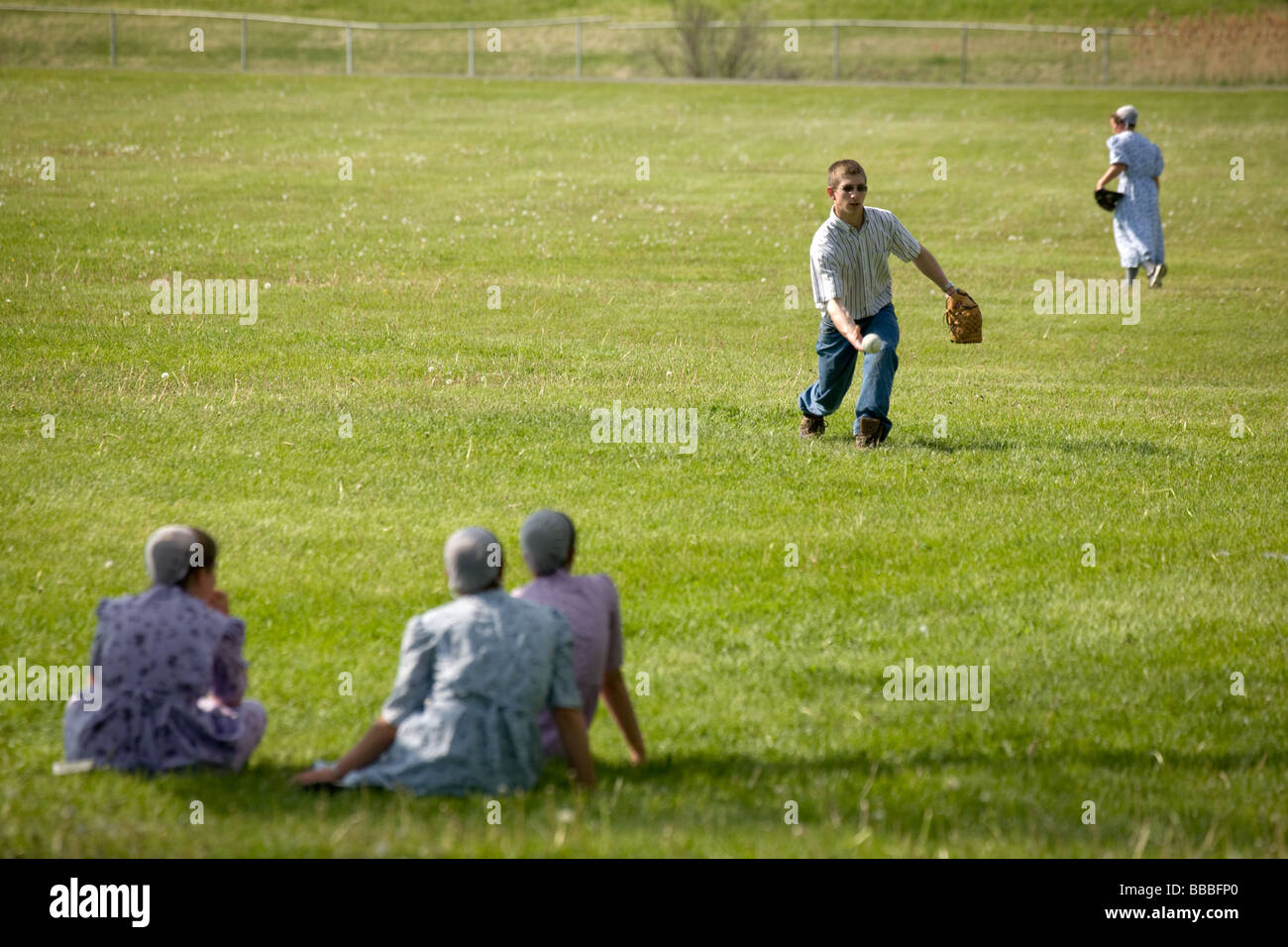 Mennonite Women Stock Photos & Mennonite Women Stock Images - Alamy