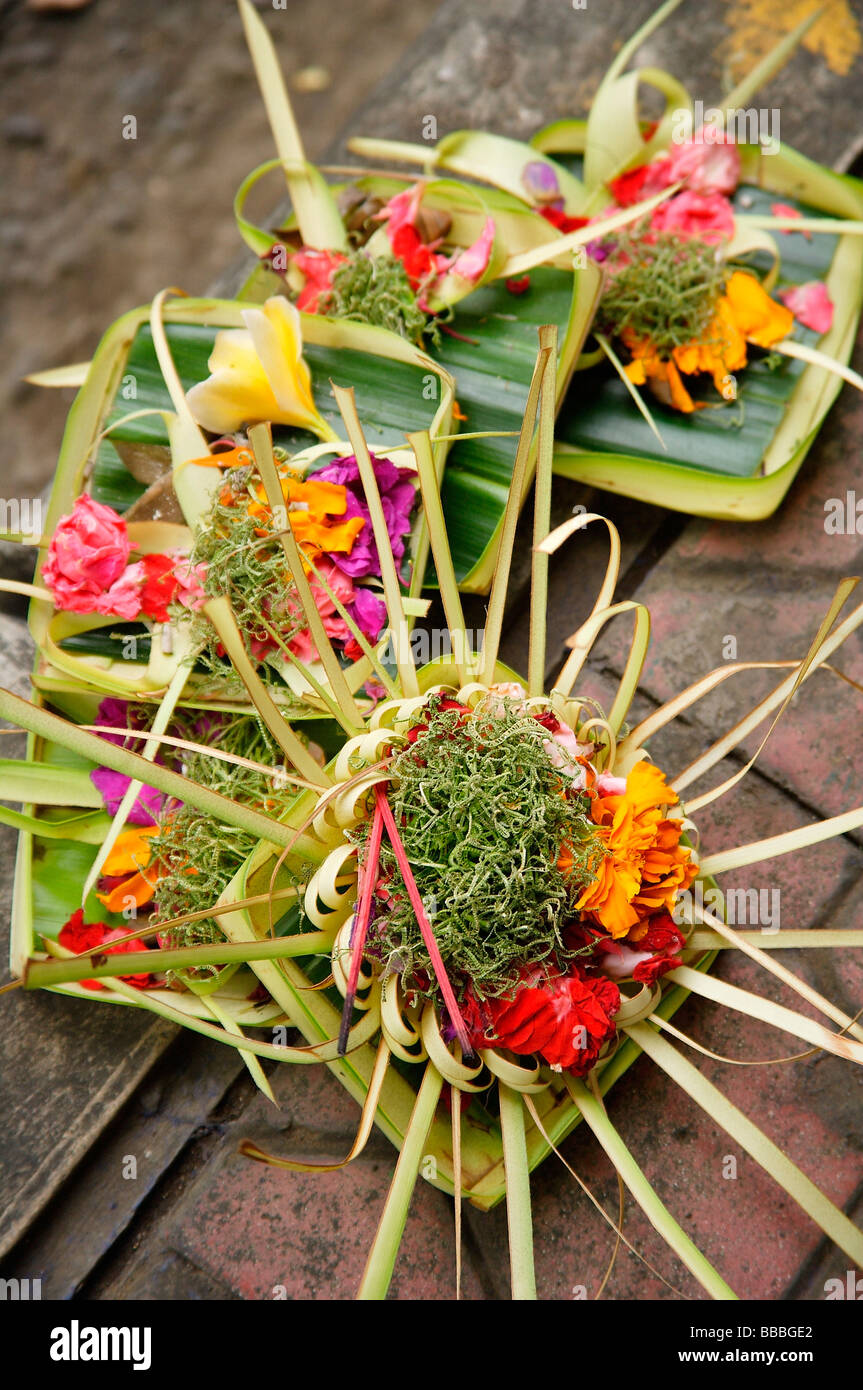 Religious offerings on Bali Stock Photo - Alamy