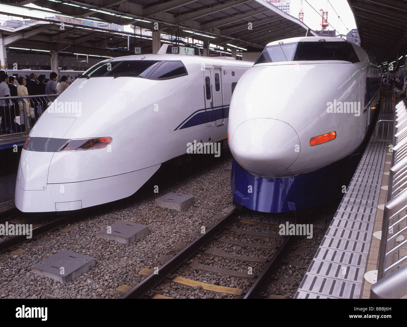 Japan, Tokyo, Shinkansen (bullet train) at Tokyo Station Stock Photo ...