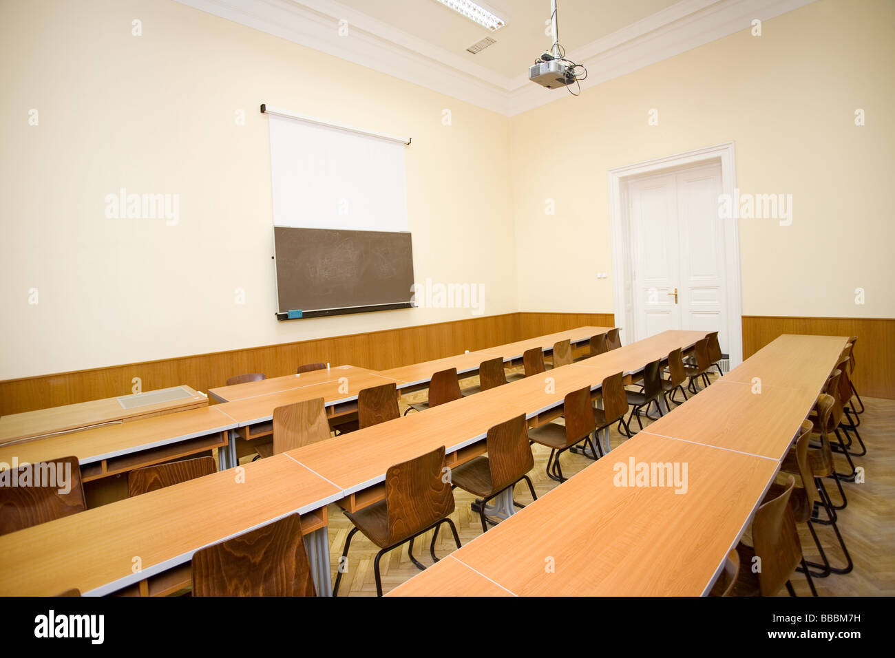 Empty learn hi-res stock photography and images - Alamy