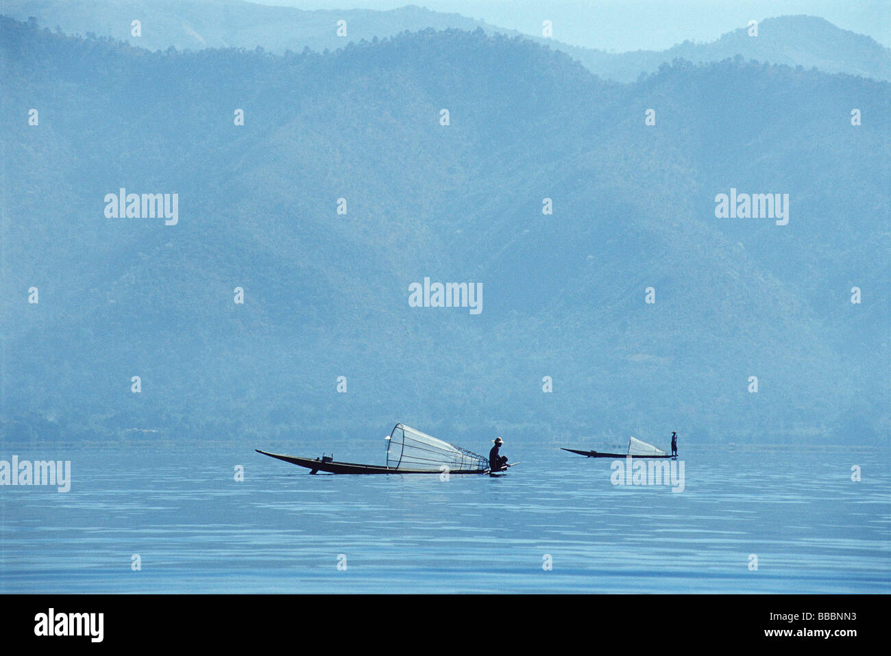 Myanmar (Burma), Fishing boats on Inle Lake Stock Photo - Alamy