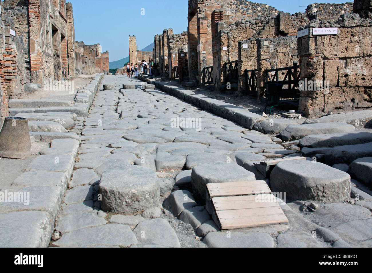 Pompeii cart tracks street hi-res stock photography and images - Alamy