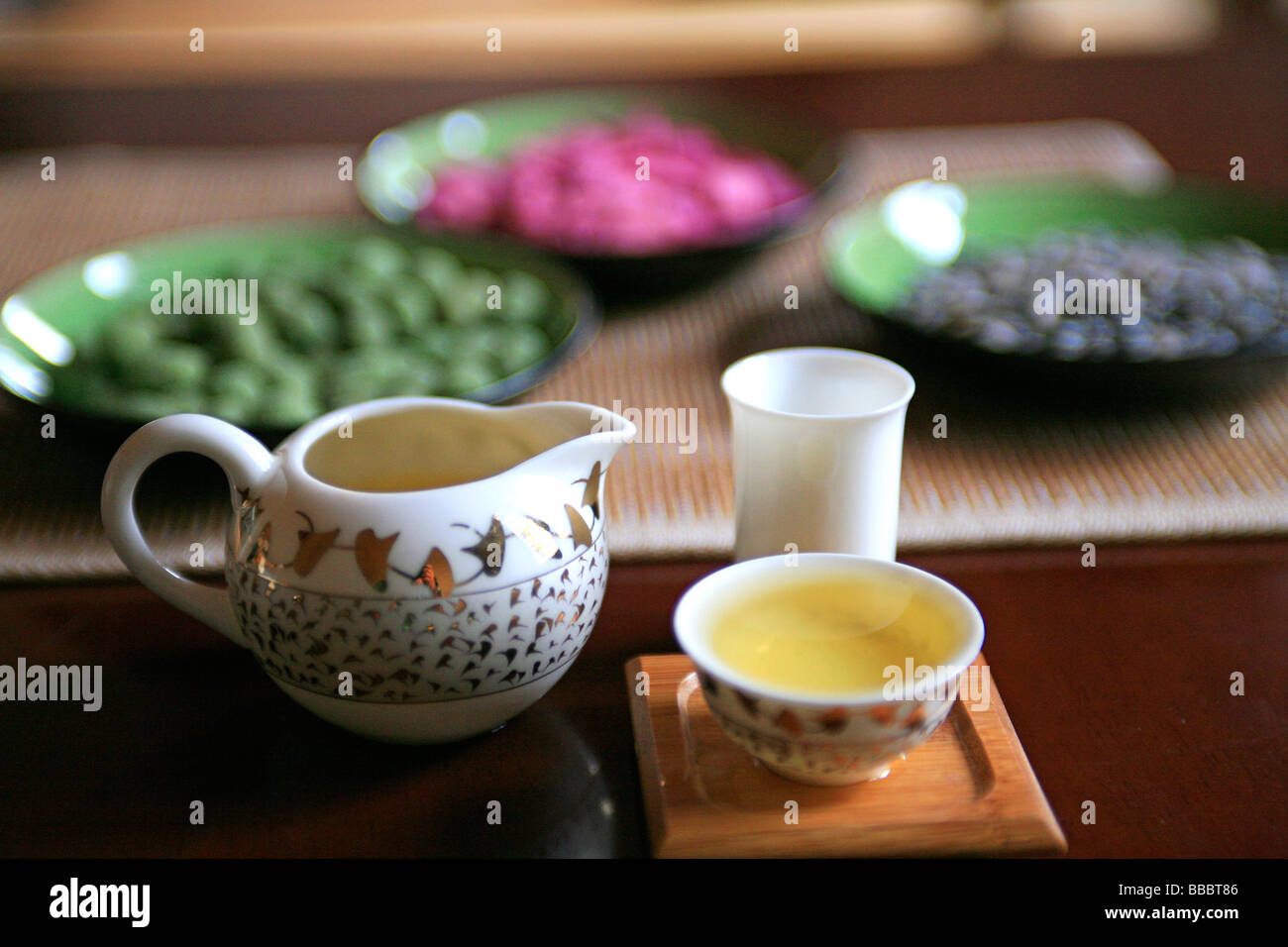 Tea set display, Shanghai, China Stock Photo - Alamy